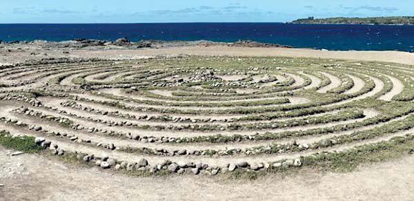 14 D1KapaluaLabyrinth | News, Sports, Jobs - Maui News